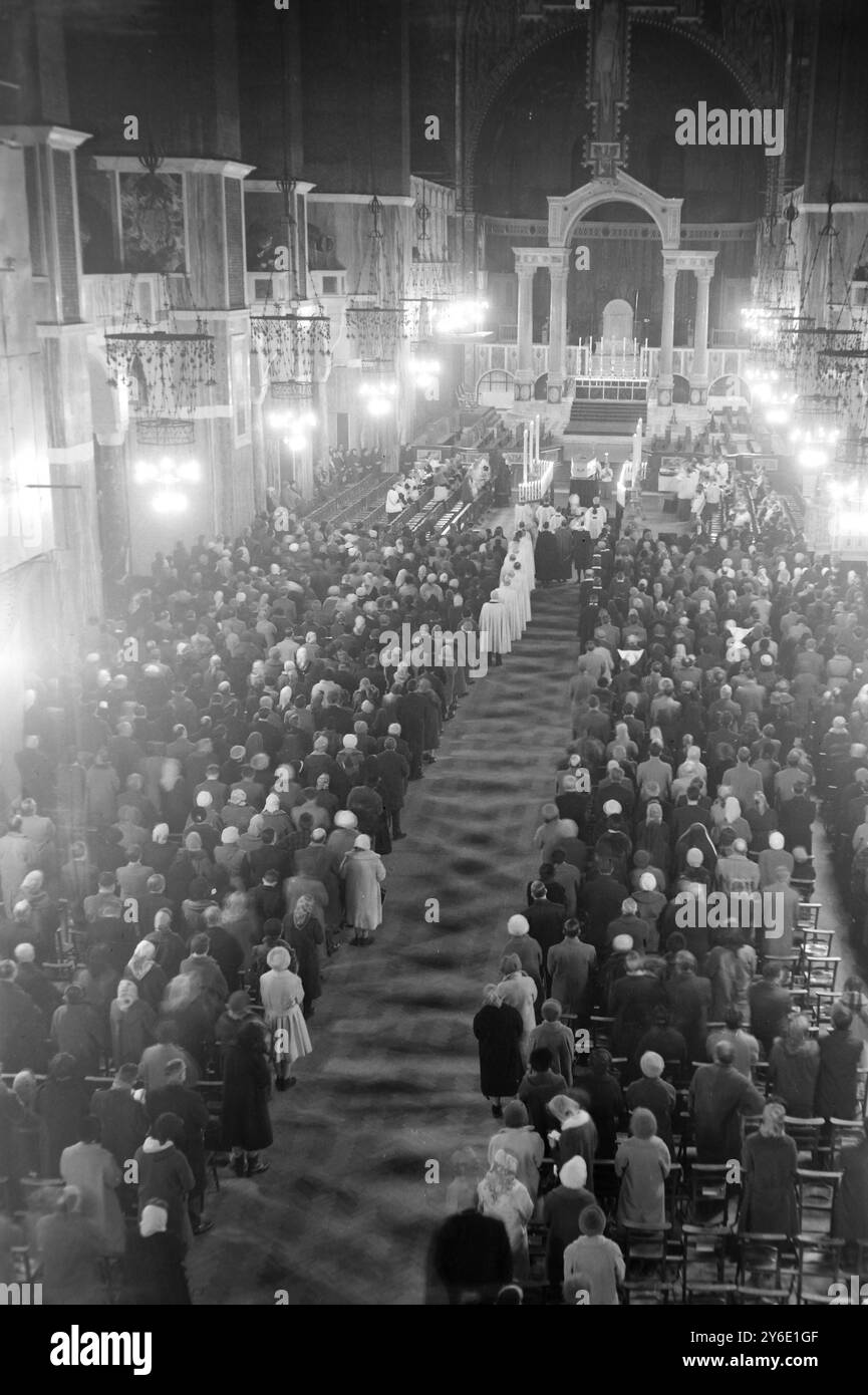 THE COFFIN WITH BODY OF CARDINAL WILLIAM GODFREY CARRIED TO WESTMINSTER ...