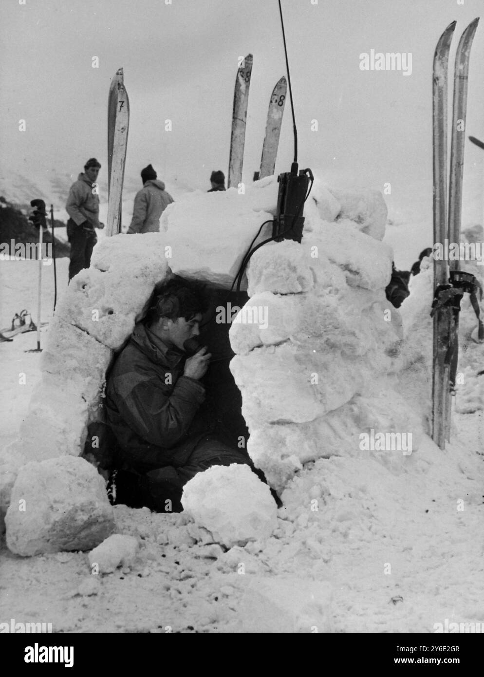 BRITISH ARMY RAC MEMBERS ON EXERCISE IN DARTMOOR / ; 28 JANUARY 1963 ...
