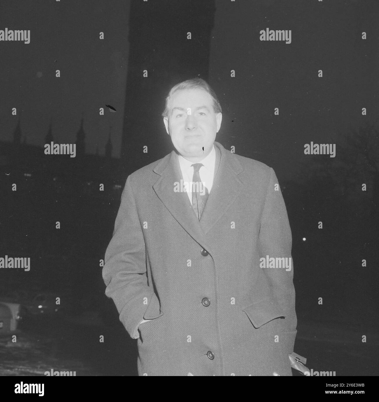 JAMES CALLAGHAN ARRIVES FOR SHADOW CABINET / ; 21 JANUARY 1963 Stock ...