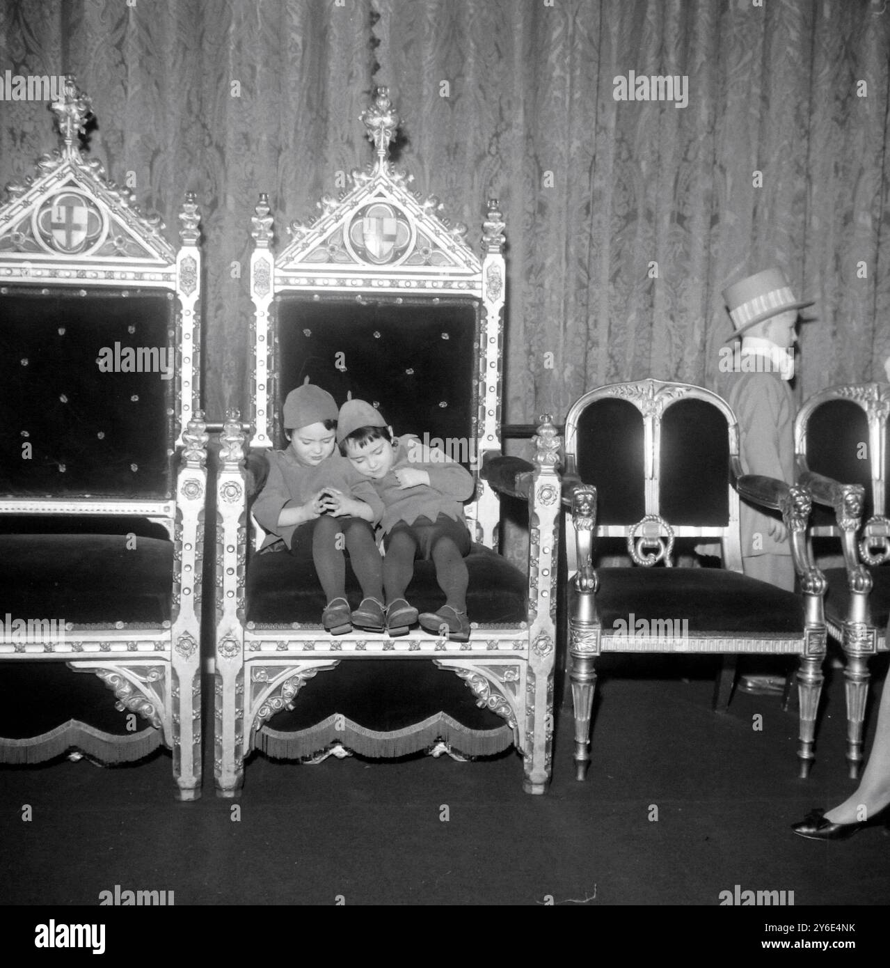 FANCY DRESS PARTY AT MANSION HOUSE IN LONDON / ; 13 JANUARY 1963 Stock ...