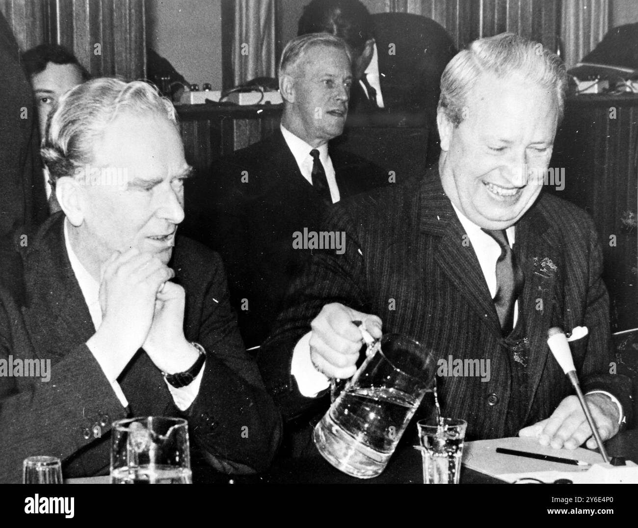 Sir pierson dixon hi-res stock photography and images - Alamy