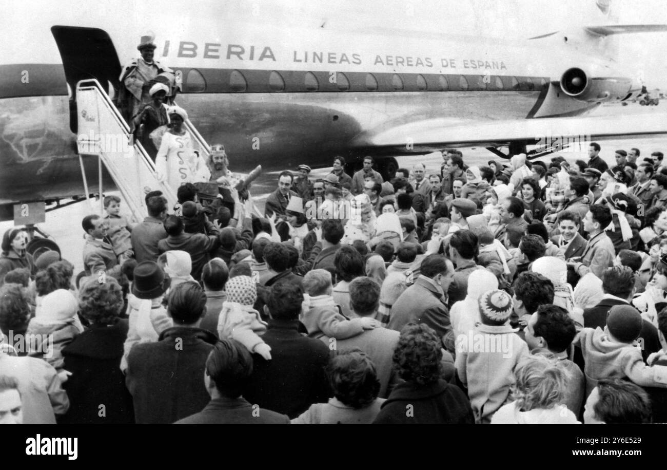 RELIGION - EPIPHANY PROCESSION IN MADRID , SPAIN - 11 JANUARY 1963 ...