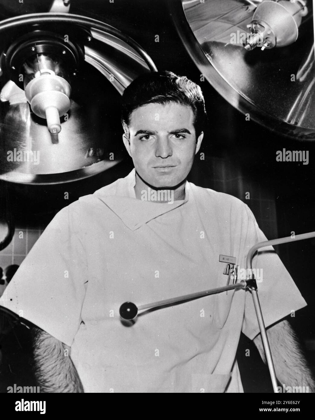 ACTOR VINCE EDWARDS PORTRAIT / ; 3 JANUARY 1963 Stock Photo - Alamy