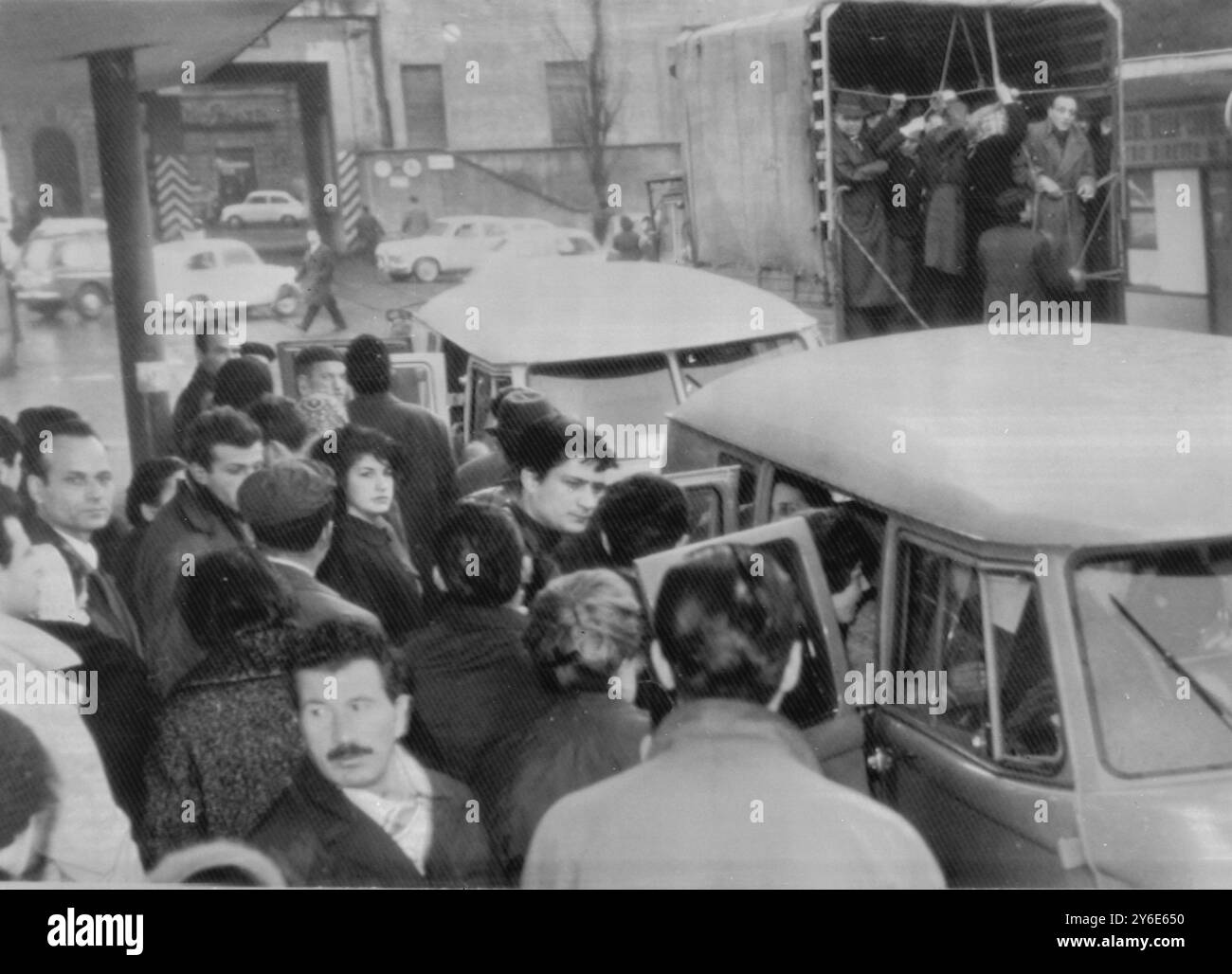 STRIKES PEOPLE CROWD TO WORK CARS TRUCKS ROME BUS TRAM CREW IN ROME ; 4 ...