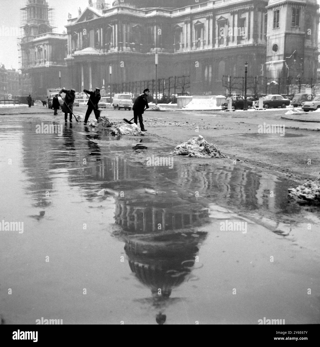 Snow 1963 Black and White Stock Photos & Images - Alamy