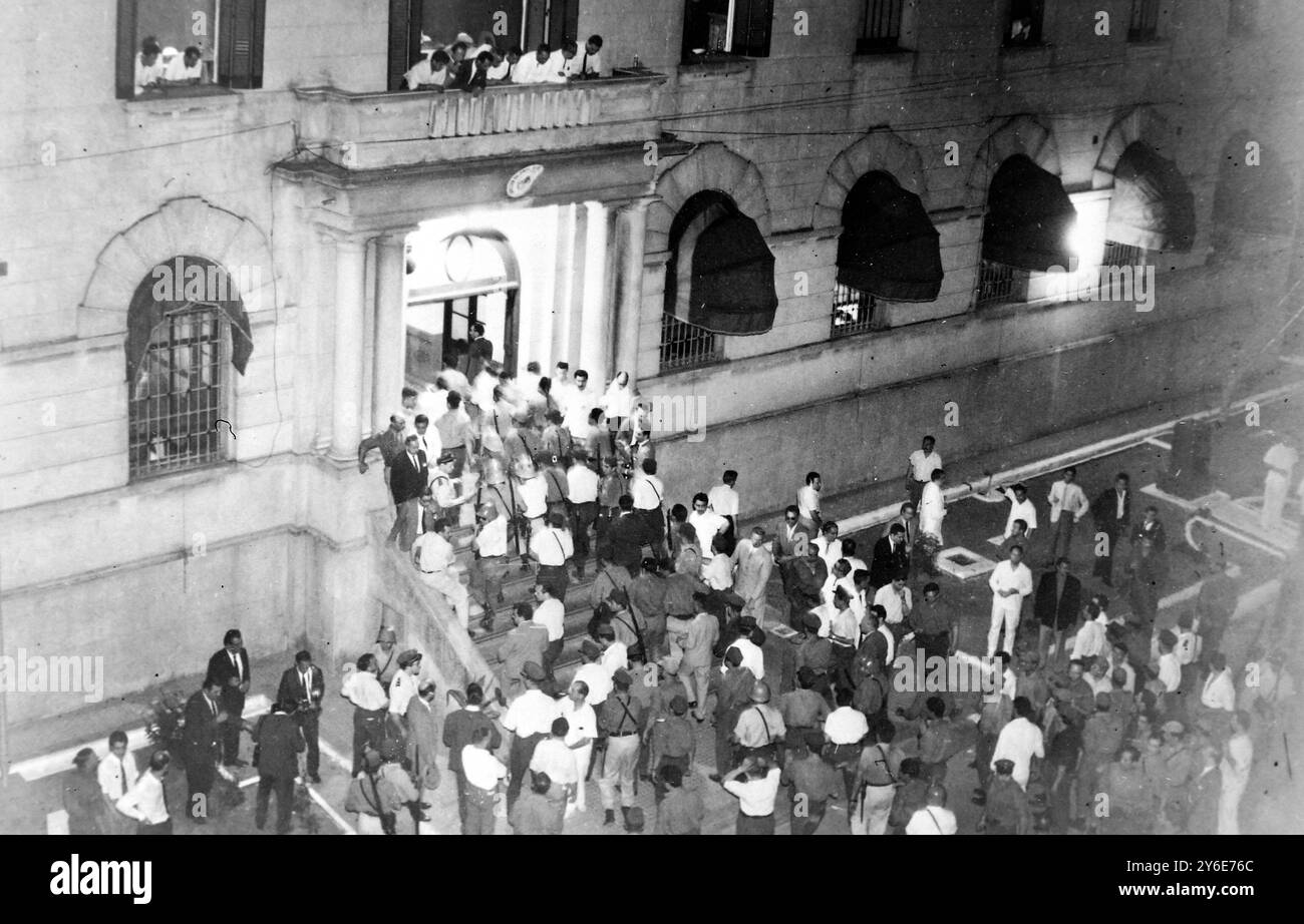 PRISON RIOTS & ATTEMPTED BREAKOUT AT PRISON IN BUENOS AIRES ; 22 ...