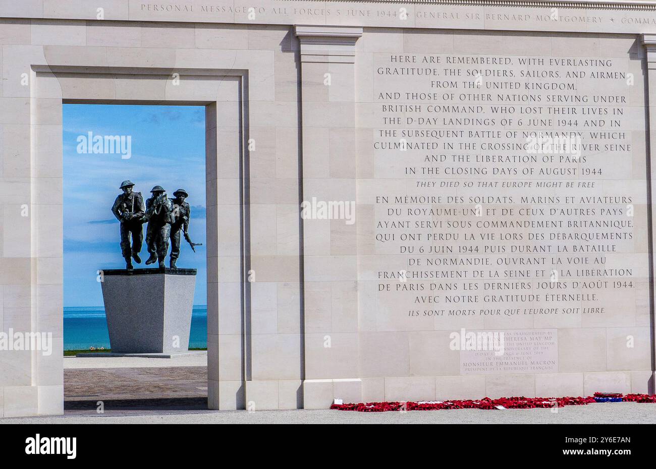 British normandy memorial inscription hi-res stock photography and ...
