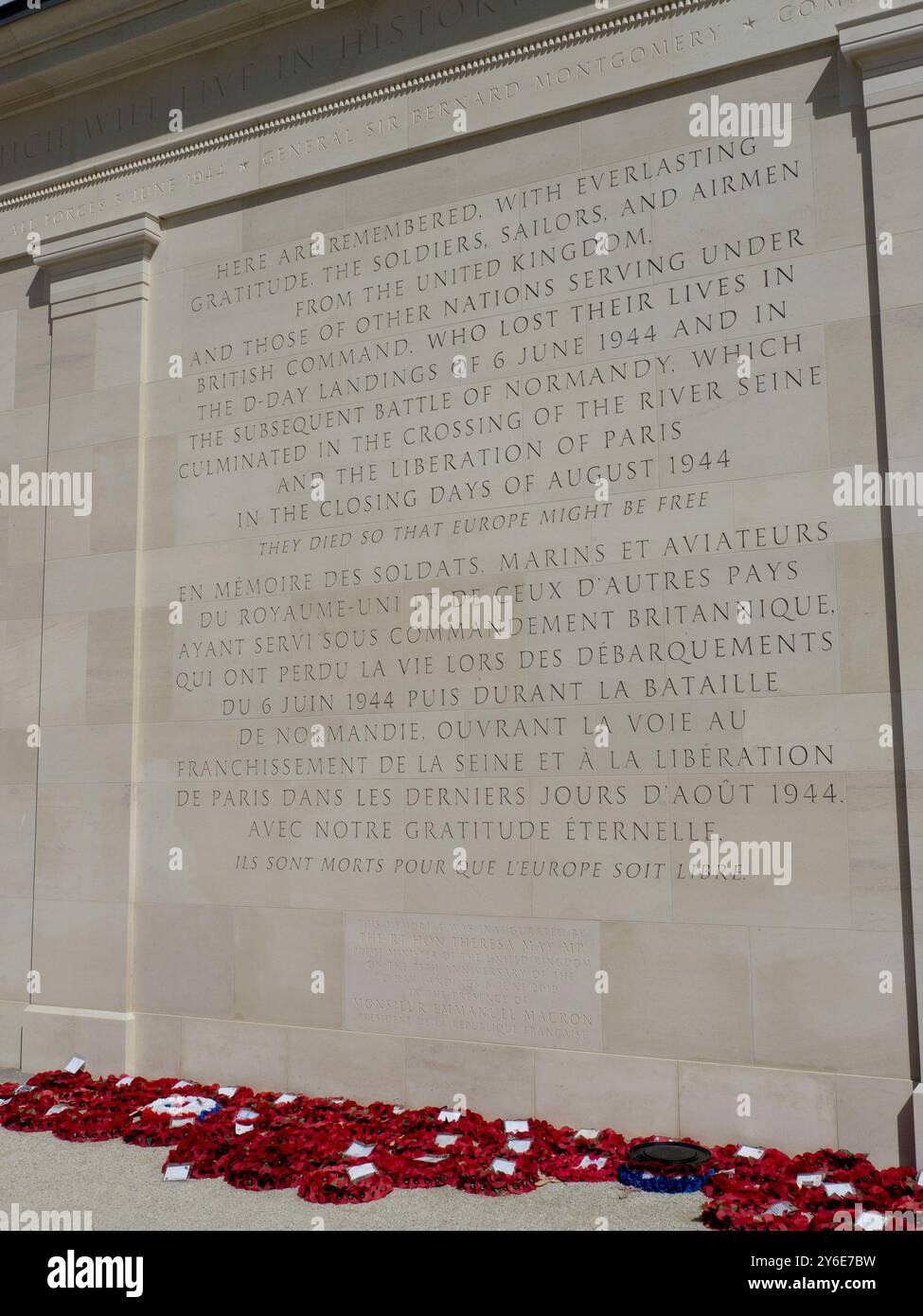 British normandy memorial inscription hi-res stock photography and ...
