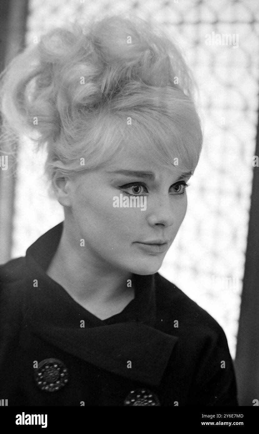 18 december 1960 hi-res stock photography and images - Alamy