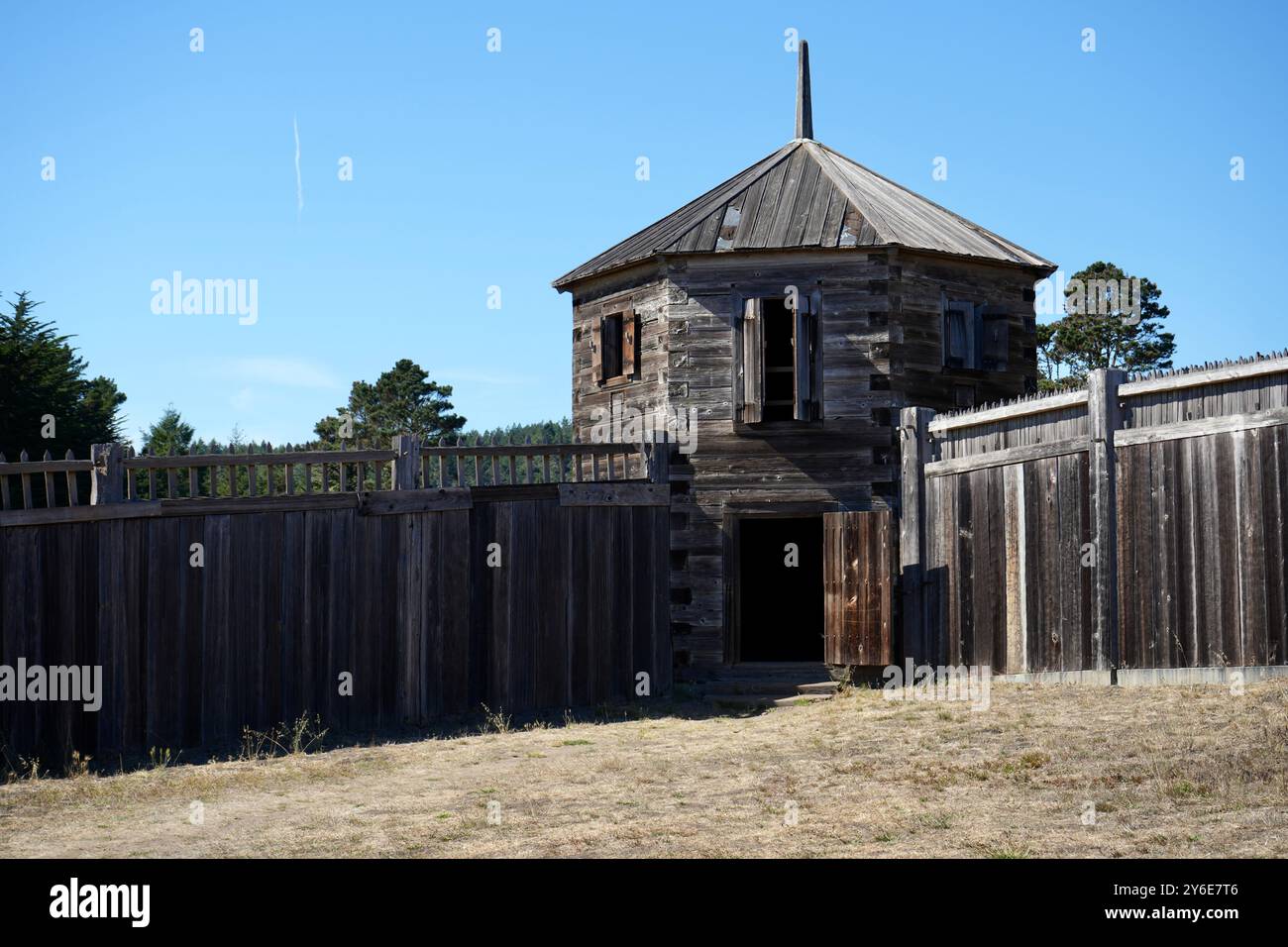 Historical wooden building at Fort Ross Settlement Stock Photo - Alamy