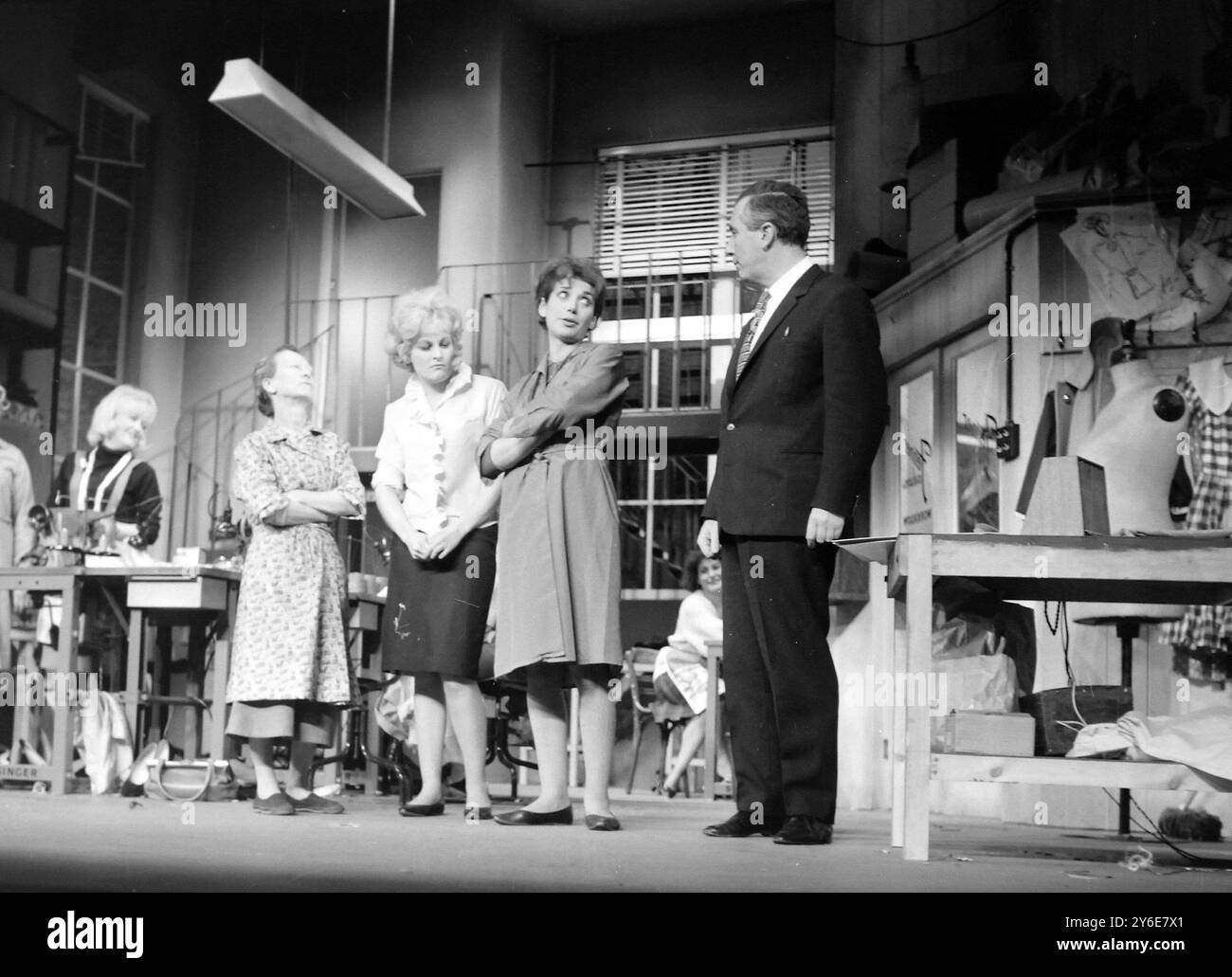 Miriam karlin hi-res stock photography and images - Alamy