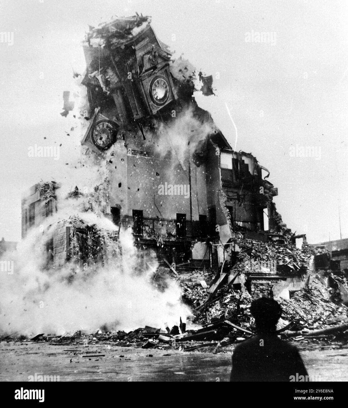 FALL RIVER CITY HALL TOWER COLLAPSES ; 12 DECEMBER 1962 Stock Photo - Alamy