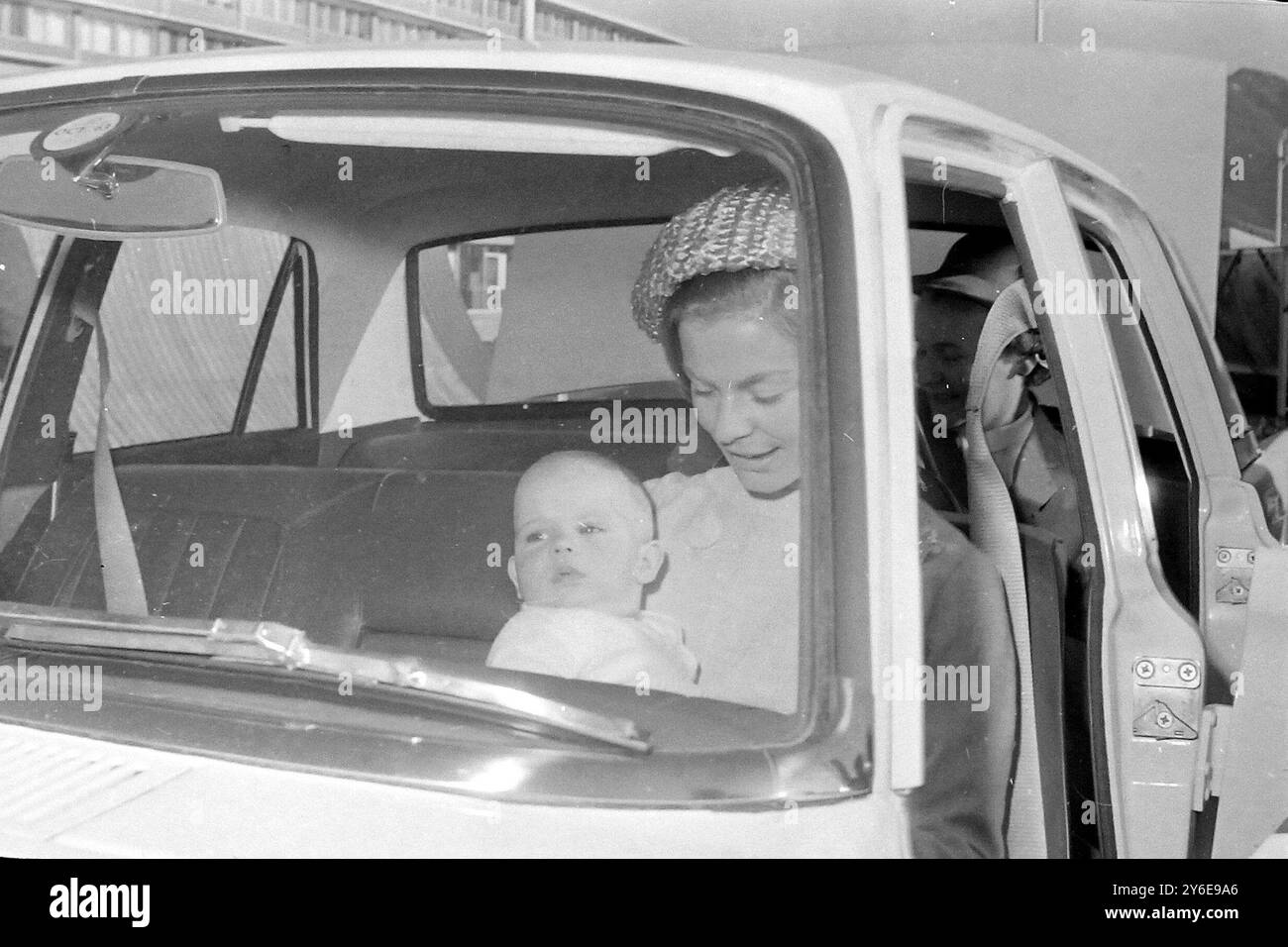 DUCHESS OF KENT WITH PRINCE ANDREW CAR WINDOW HONG KONG ; 10 DECEMBER ...