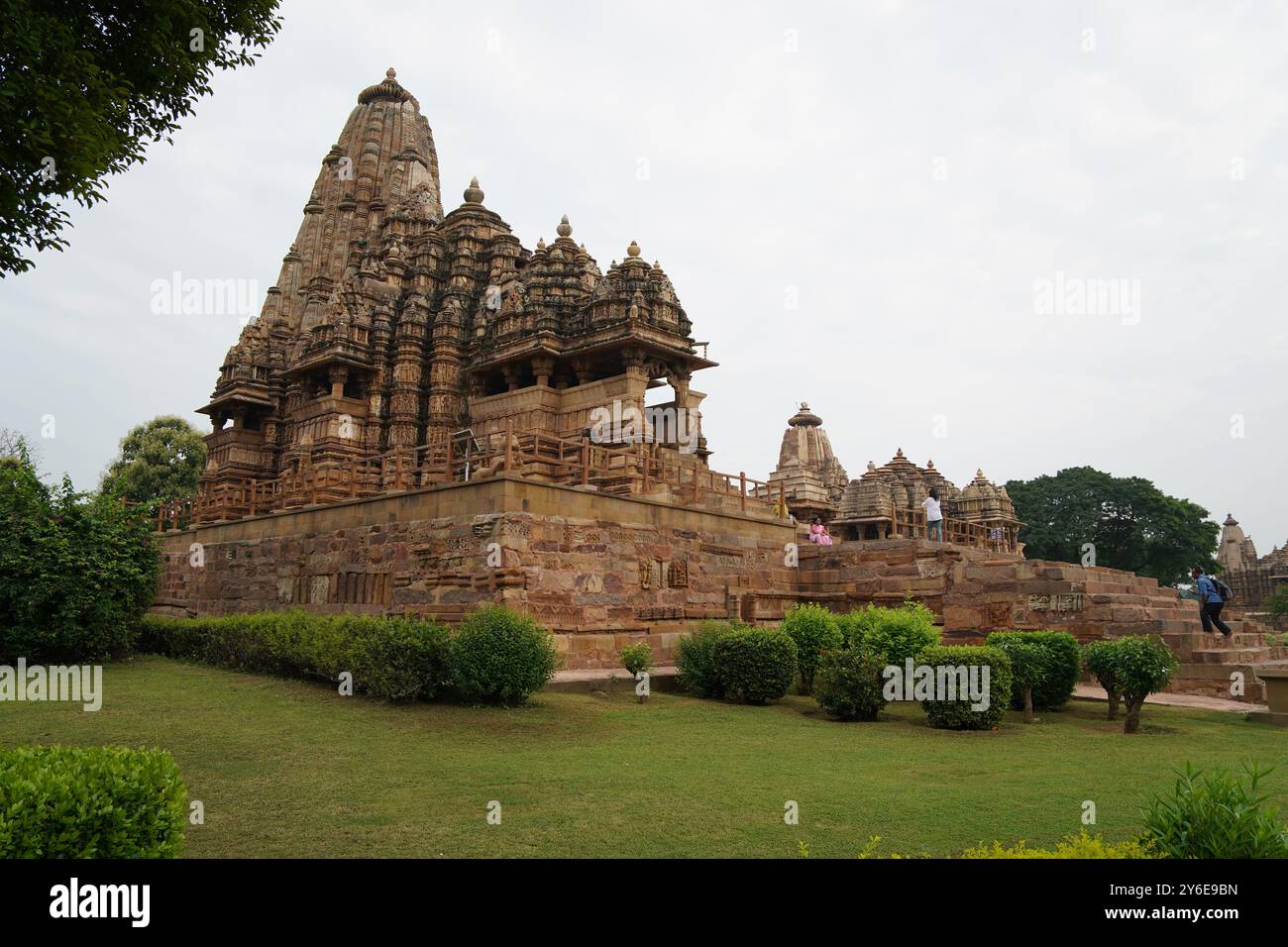 Kandariya Mahadeva, Lion and Jagadambi temple complex. Khajuraho Group ...
