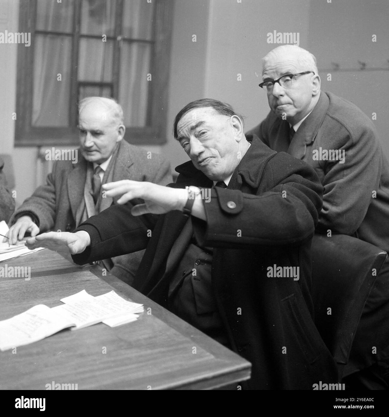 Donald mackenzie hi-res stock photography and images - Alamy