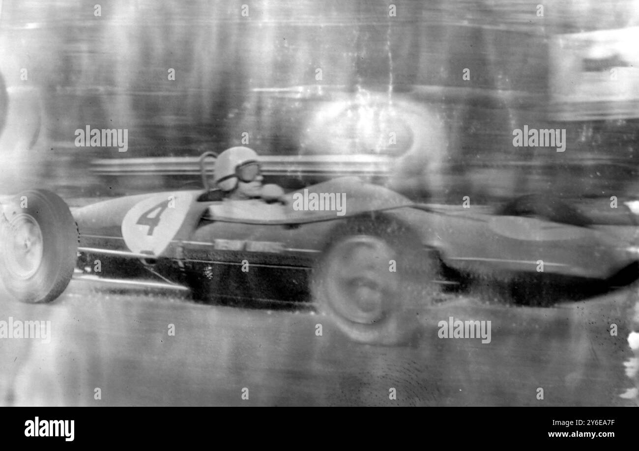 RACING DRIVER PETER ARUNDELL ON LOTUS 1100 AT MONZA / ; 2 DECEMBER 1962 ...