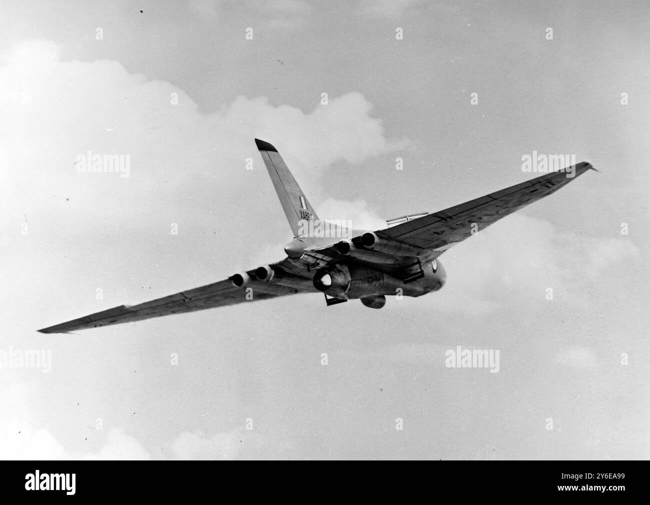 AVIATION VULCAN FLYING TEST ; 3 DECEMBER 1962 Stock Photo - Alamy