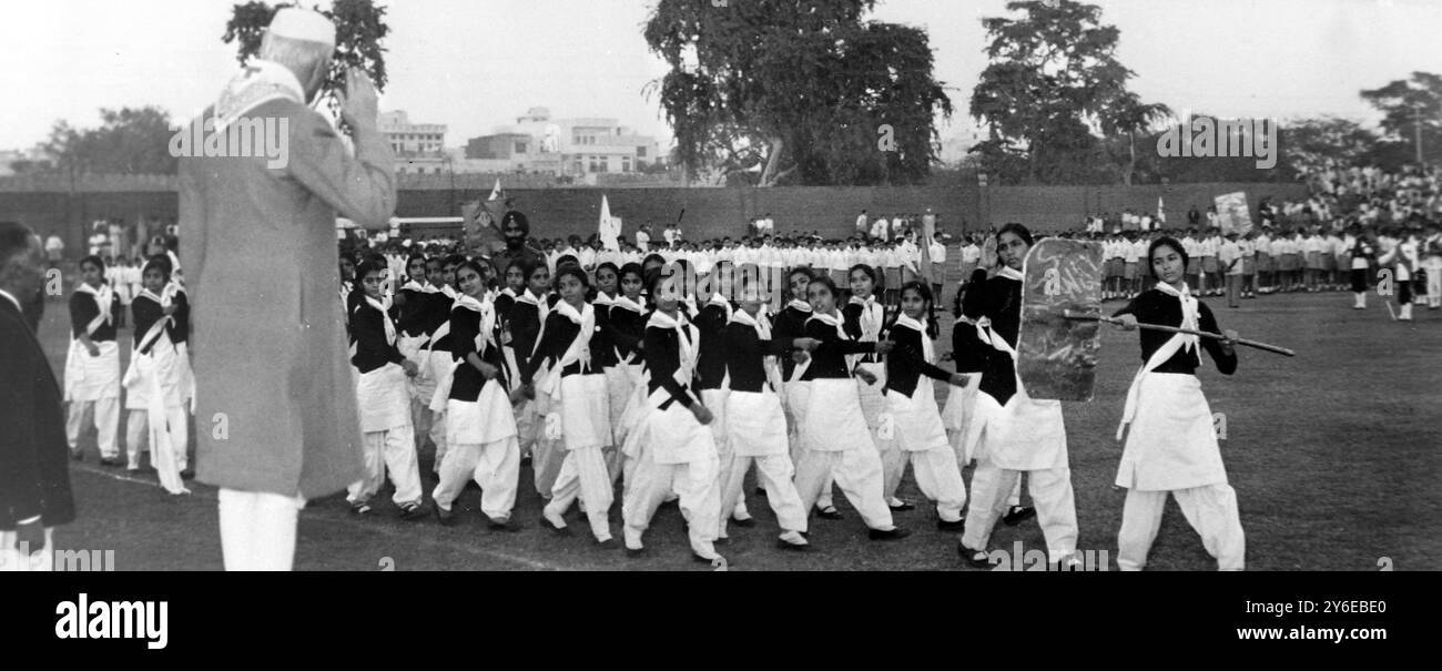 INDIAN PREMIER PANDIT JAWAHARLAL NEHRU SALUTED JUNIOR RED X CROSS IN ...