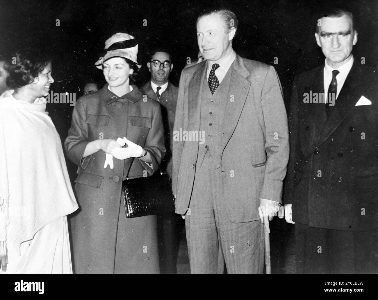 WIFE OF KRISHNA MENON WITH DUNCAN SANDYS & WIFE IN NEW DELHI / ; 24 ...