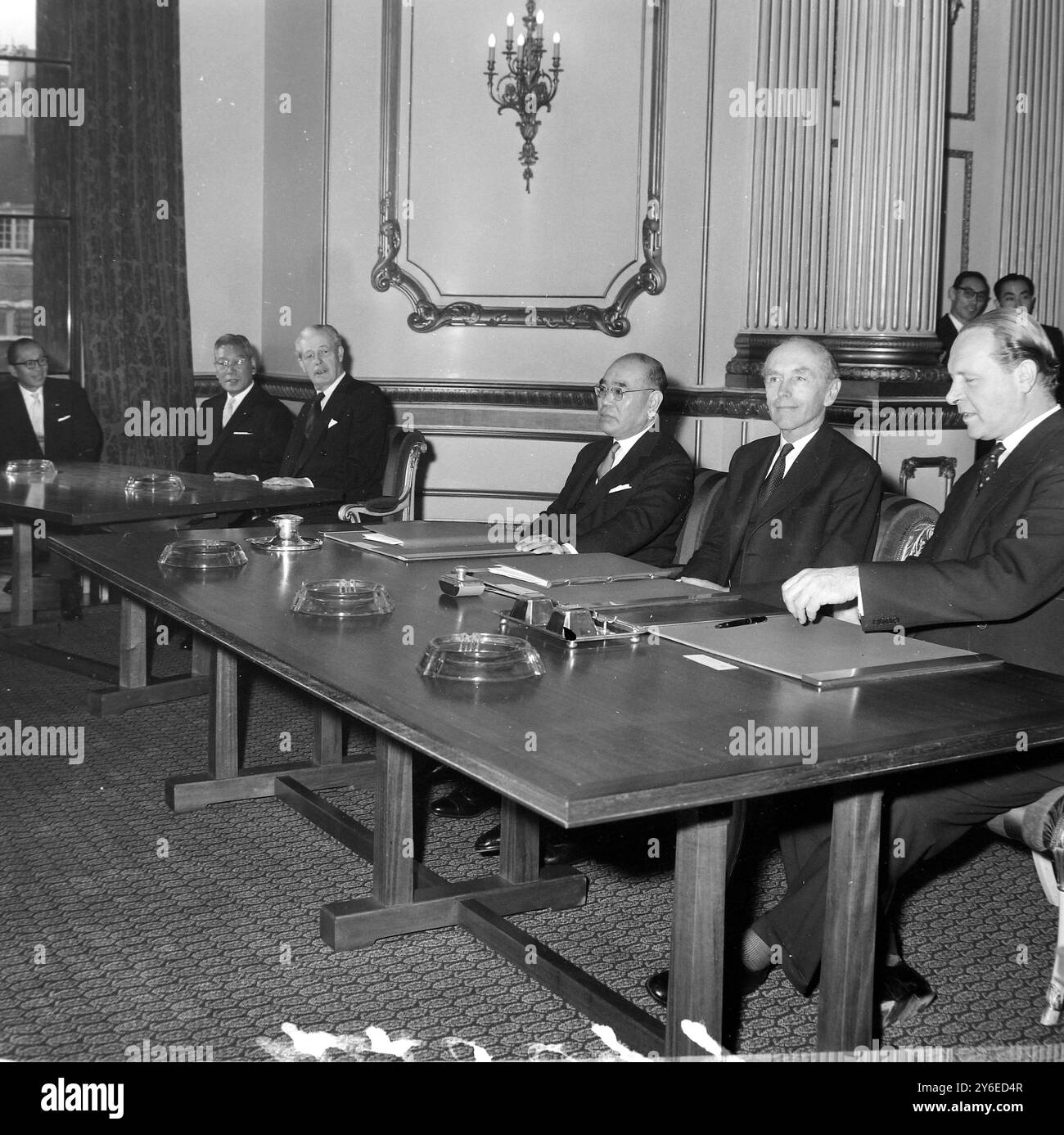 Anglo japanese treaty hi-res stock photography and images - Alamy