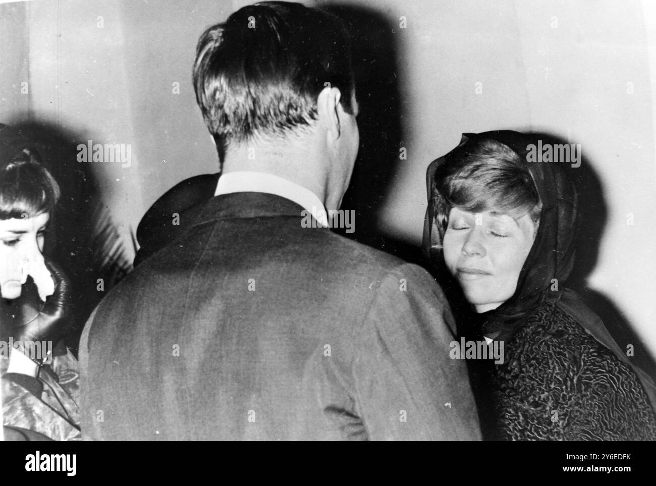 ALEC HEAD HUSBAND'S FUNERAL WITH NEVILLE SELLWOOD IN FRANCE / ; 10 ...