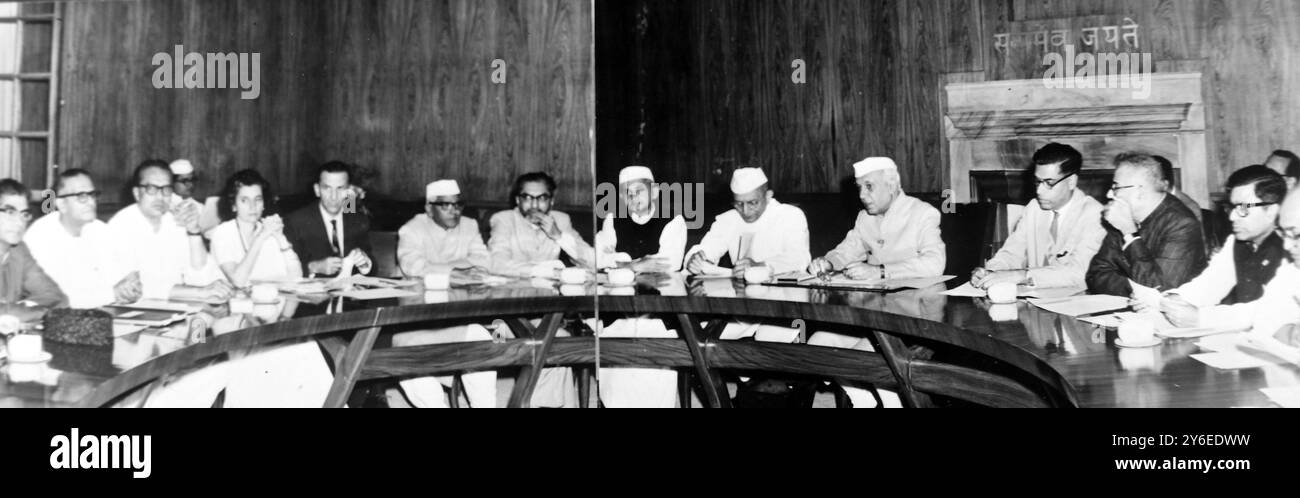 INDIAN PREMIER PANDIT JAWAHARLAL NEHRU AT INDIAS NATIONAL DEFENCE ...