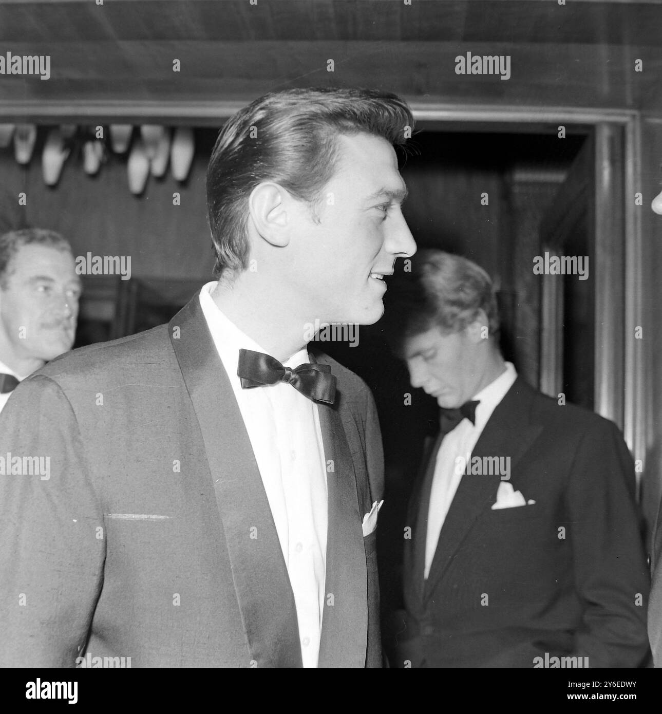 Actor laurence harvey hi-res stock photography and images - Alamy