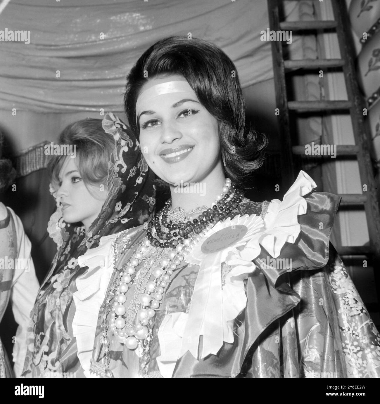 BEAUTY MISS VENEZUELA NATIONAL COSTUME - MISS WORLD BEAUTY CONTESTANTD ...