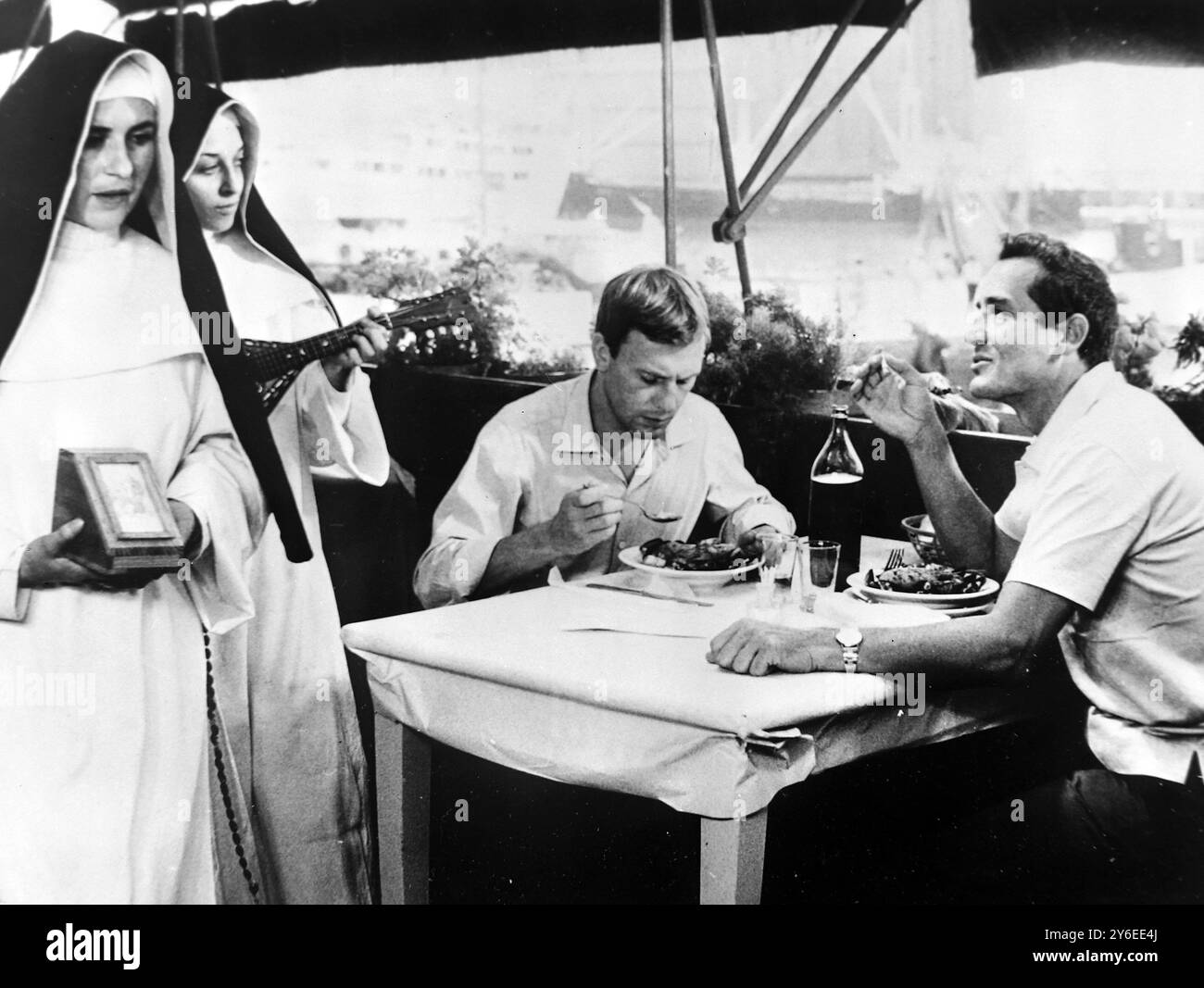 VITTORIO GASSMAN AND JEAN LUIS TRINTIGNANT WITH MUSICAL NUNS IN ROME ...