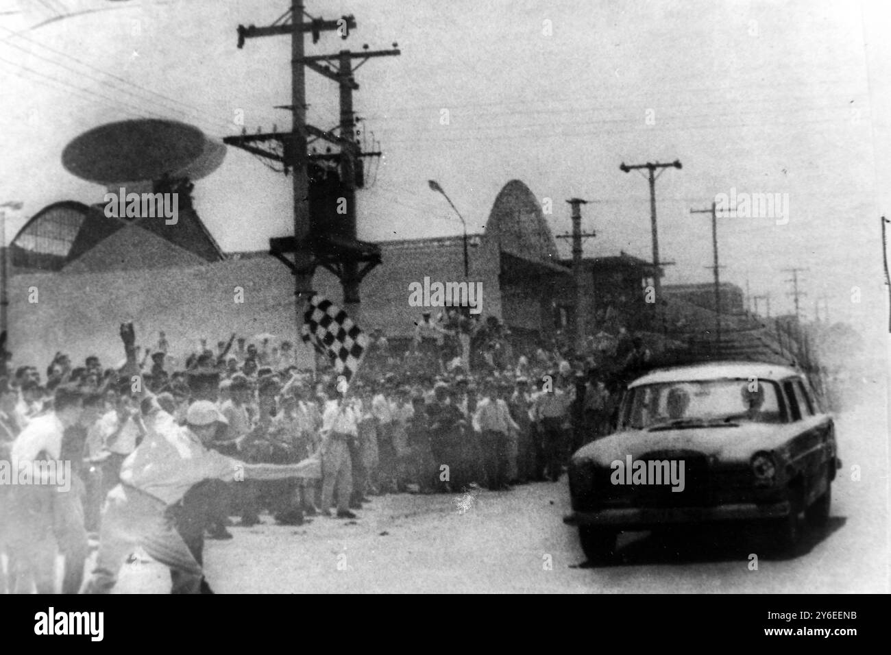 MOTOR CAR ARGENTINE GRAND PRIX EWY ROSQVIST AND URSULA WIRTH WON 4TH ...