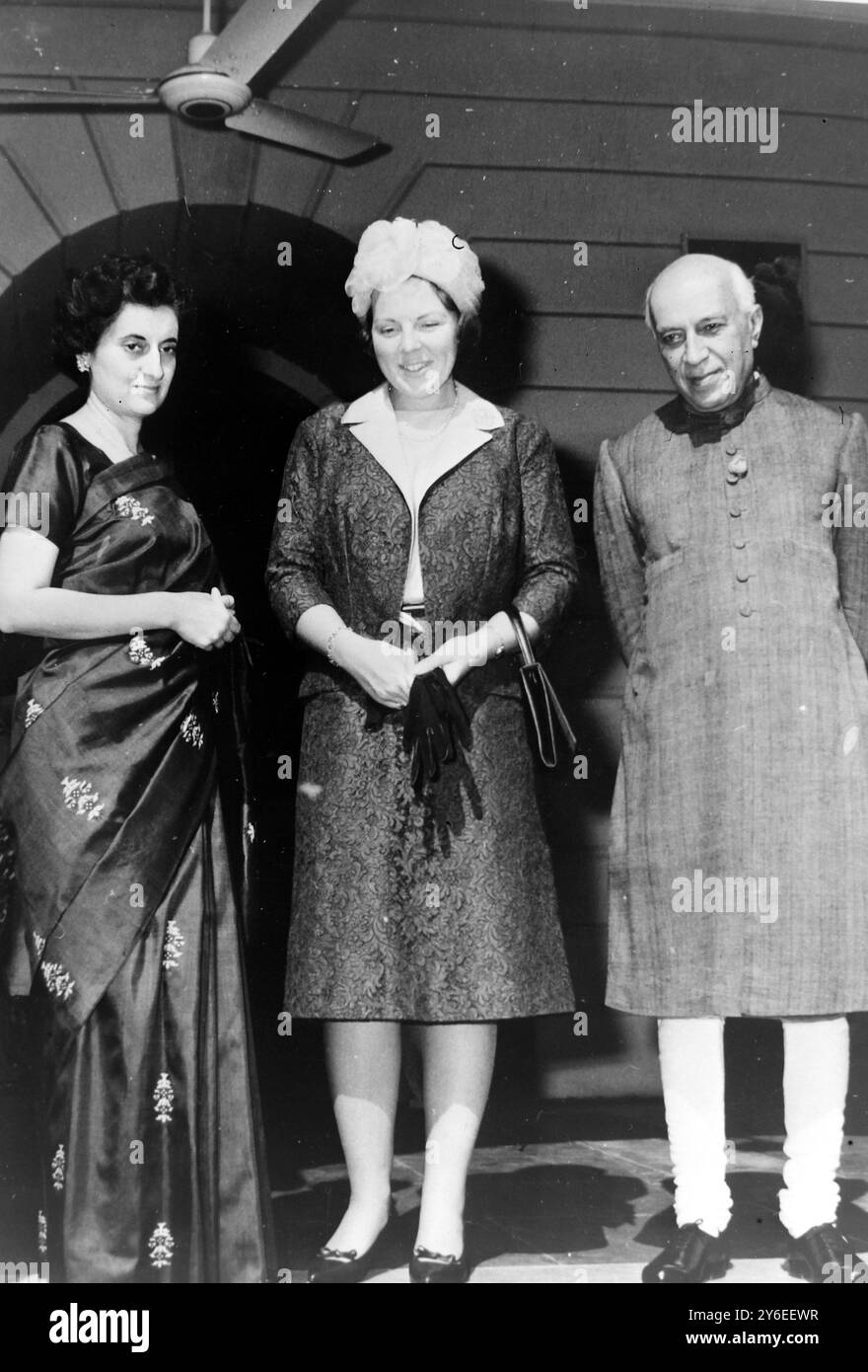 INDIRA GANDHI WITH FATHER INDIAN PREMIER PANDIT JAWAHARLAL NEHRU ...