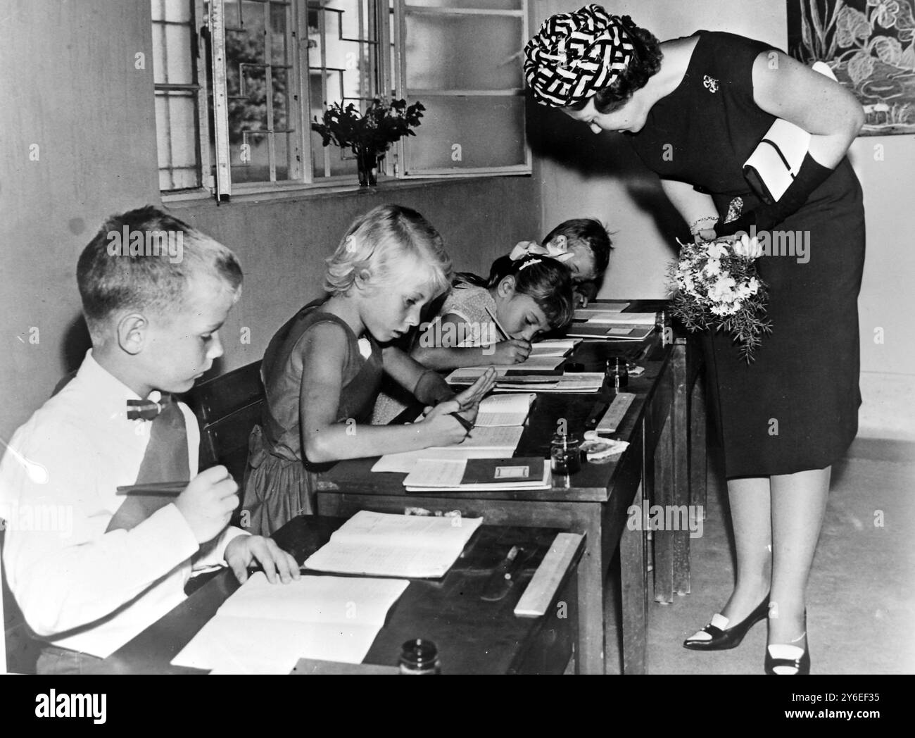 PRINCESS BEATRIX WITH YOUNG PUPILS AT DUCTH SCHOOL IN KARACHI ; 2 ...