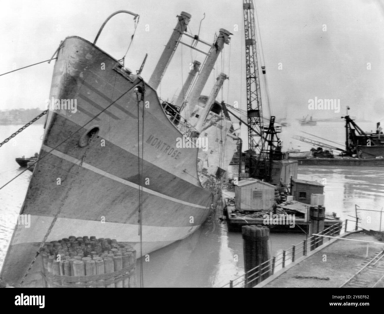 Old freighter ships hi-res stock photography and images - Alamy