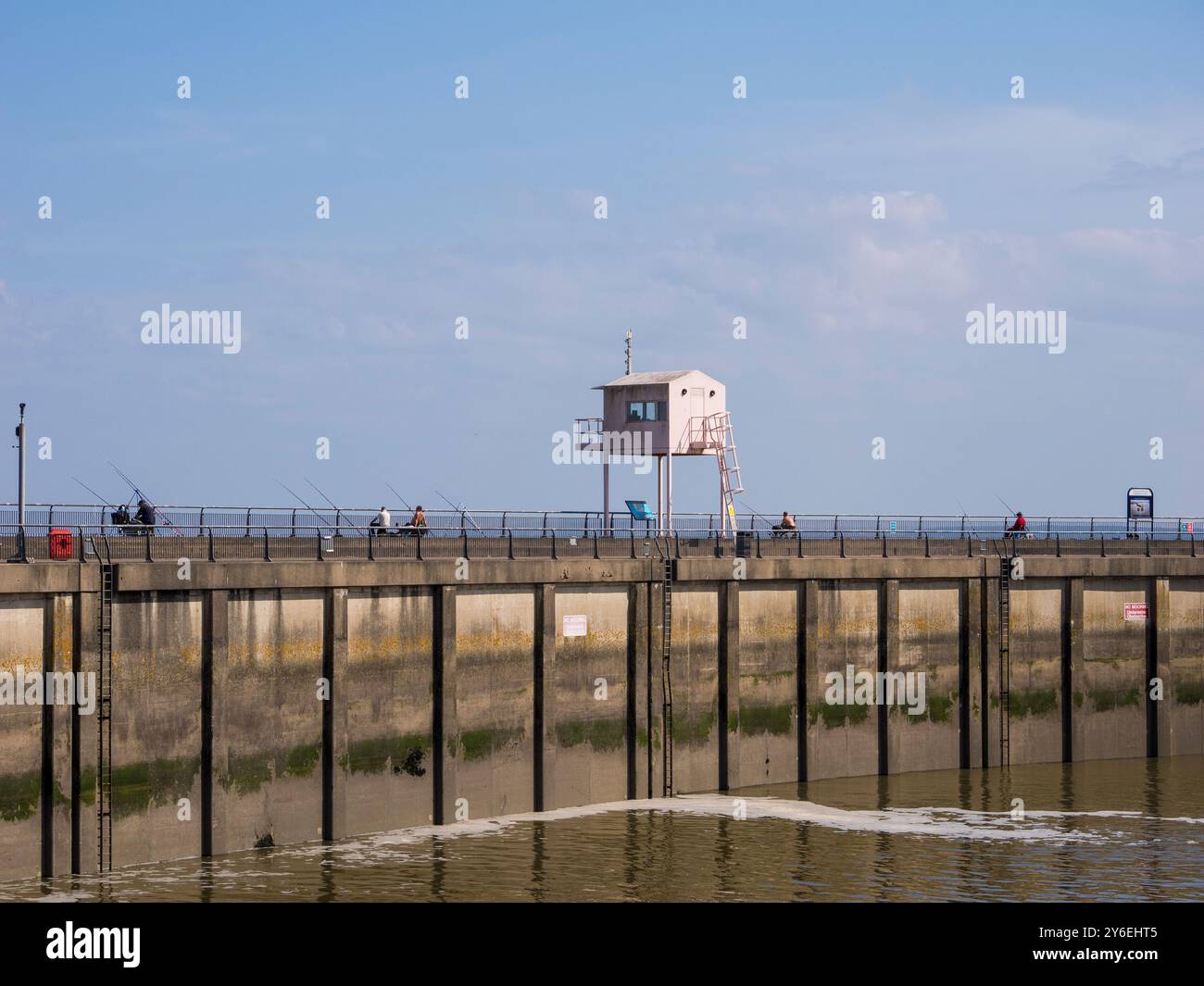The Pink Hut, Harbour Wall, Cardiff Bay Barrage, Cardiff Bay, Cardiff ...