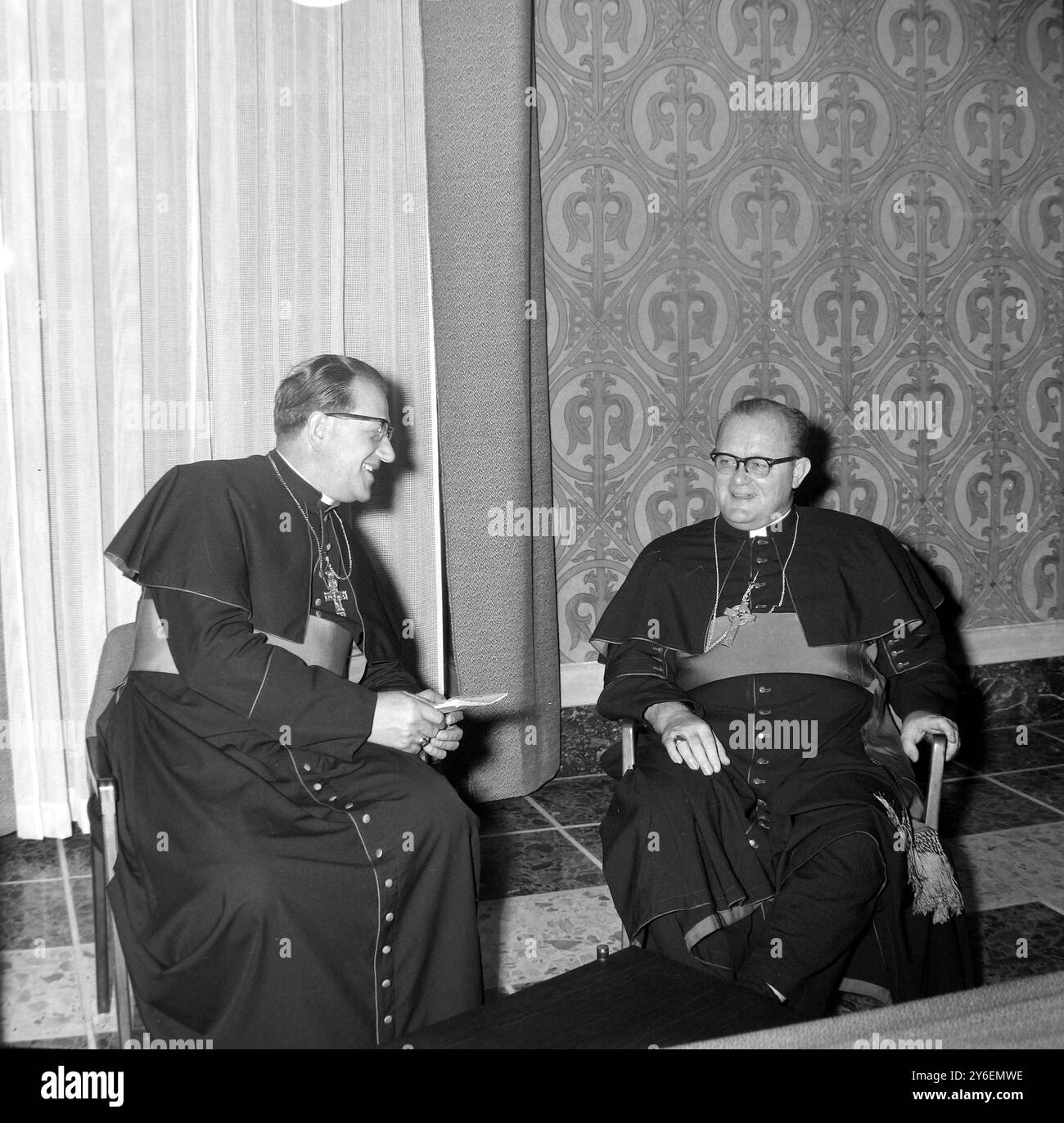 GEORGE VERNARDING AND BERNARD SCHILLING IN ROME / ; 15 OCTOBER 1962 ...