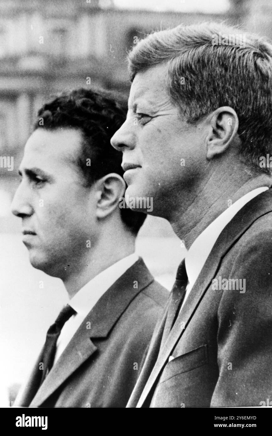 US AMERICAN PRESIDENT JOHN F KENNEDY WITH ALGERIAN PREMIER AHMED BEN ...