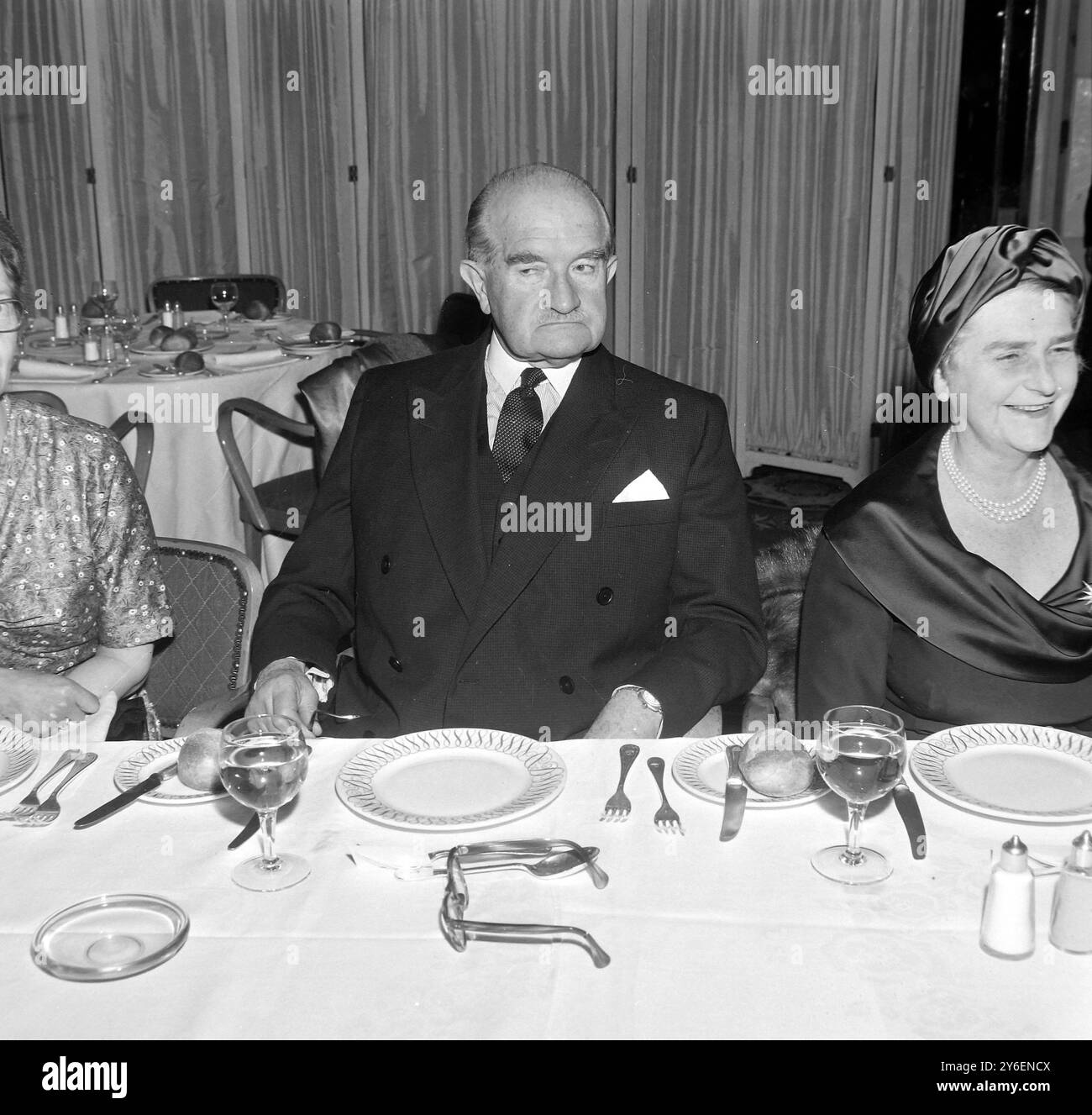 Viscount slim hi-res stock photography and images - Alamy