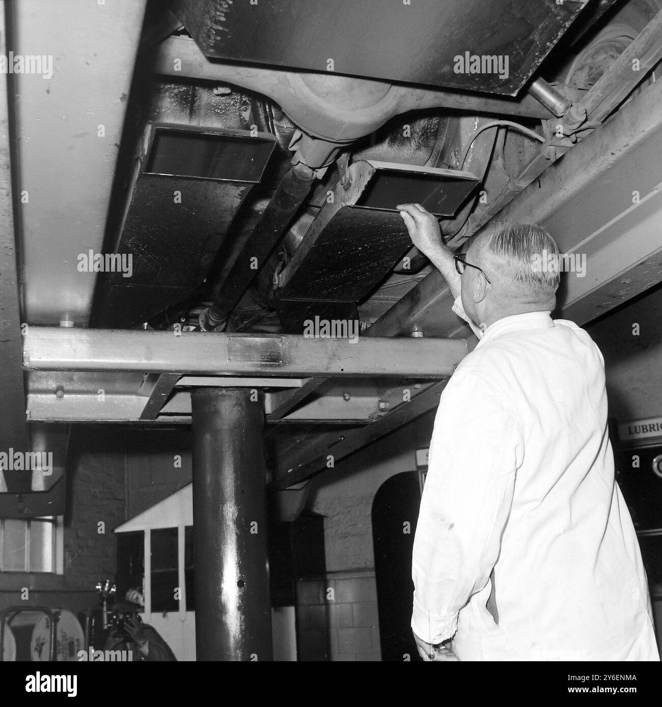 NEW DODGE TURBO DART ; 11 OCTOBER 1962 Stock Photo - Alamy