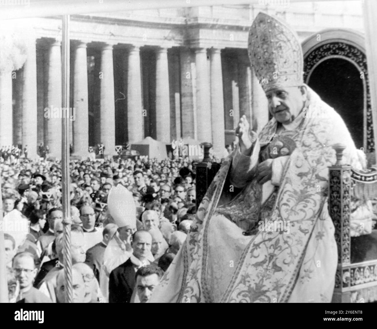 ECUMENCIAL POPE JOHN ON PAPAL THRONE IN VATICAN CITY, ROME ; 11 OCTOBER ...