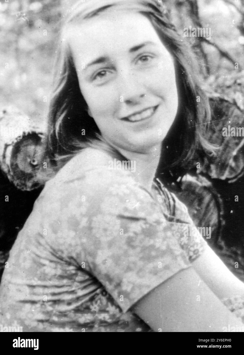 SUZANNE CLIFT CHARGED WITH MURDER IN BOSTON / ; 5 OCTOBER 1962 Stock ...