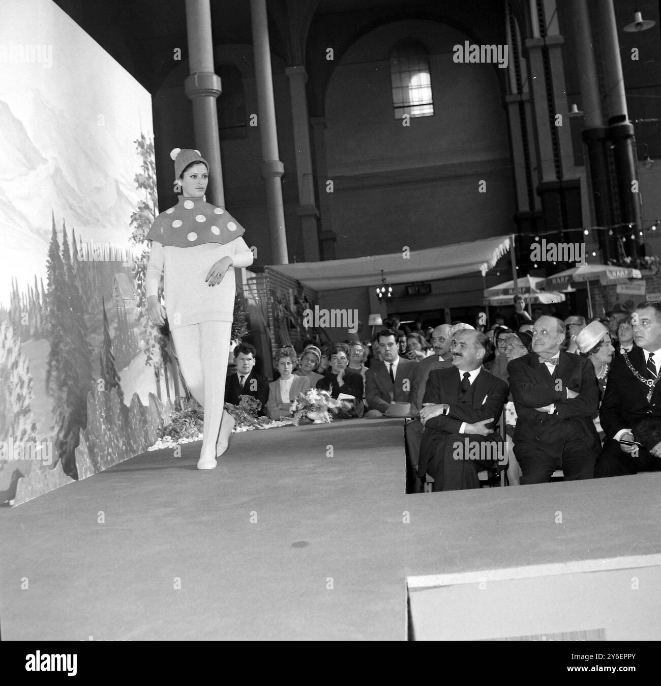 ITALIAN AMBASSADOR PIETRO QUARONI AT SPORTS FASHION SHOW IN LONDON ...