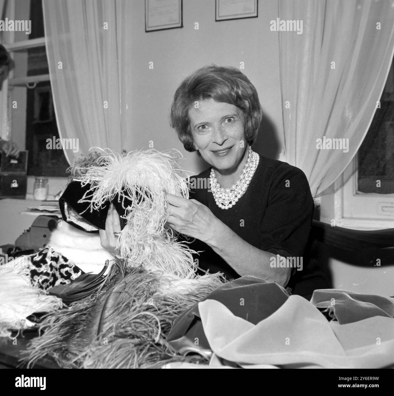 London milliner hi-res stock photography and images - Alamy