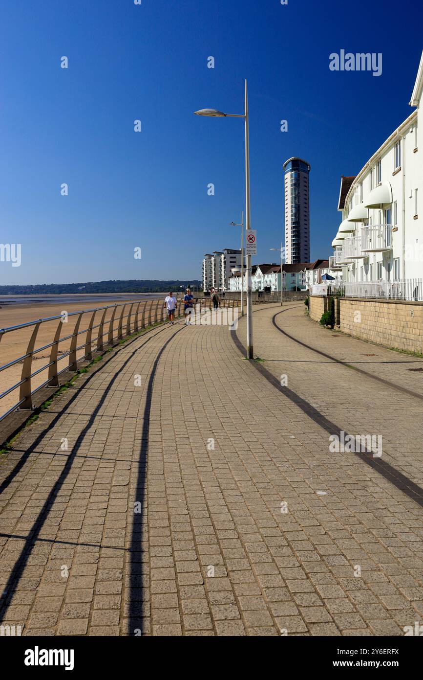September swansea beach walk hi-res stock photography and images - Alamy