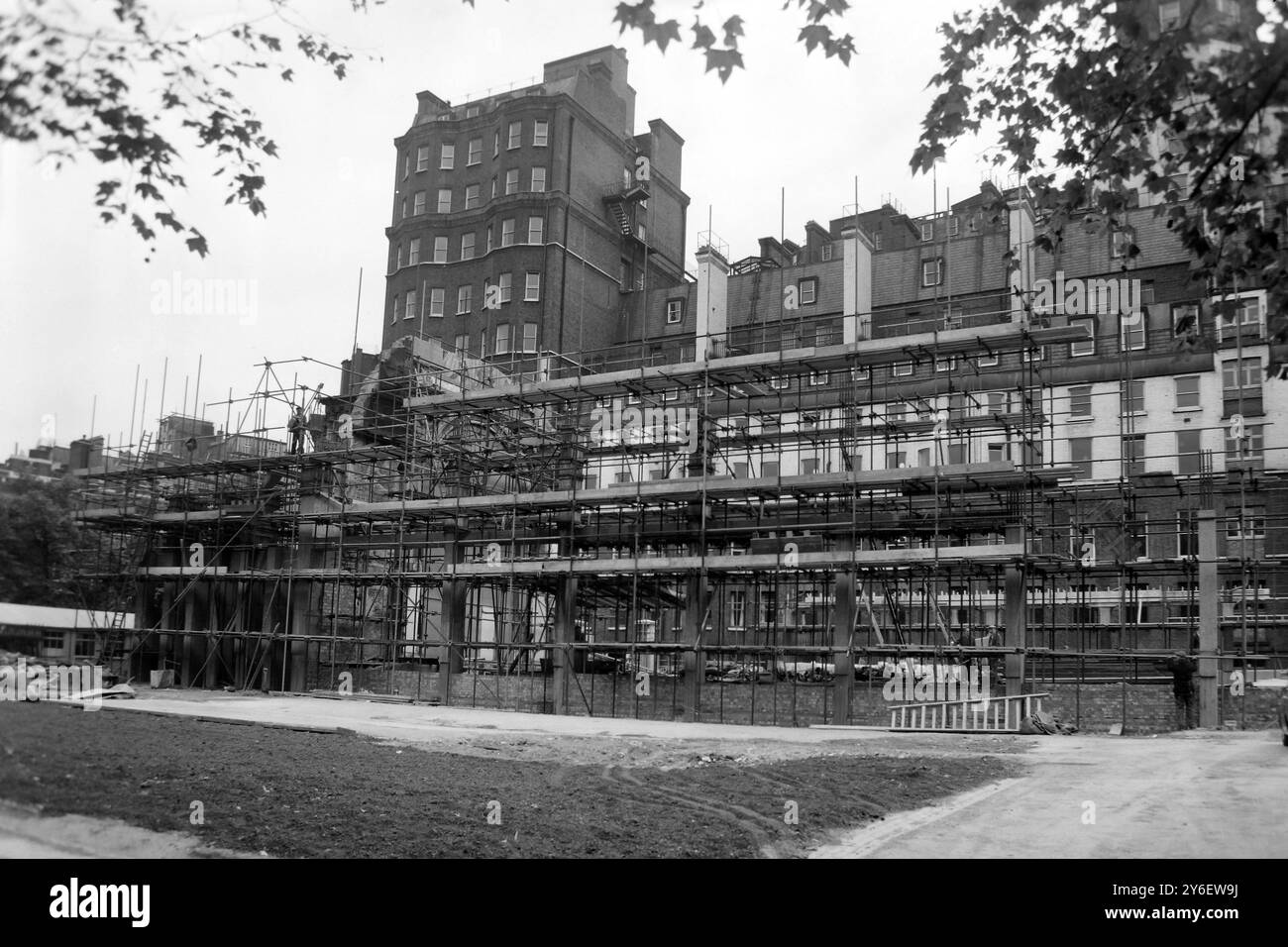 THE GUARDS CHAPEL TO BE REBUILT AT WELLINGTON BARRACKS IN LONDON ; 18 ...