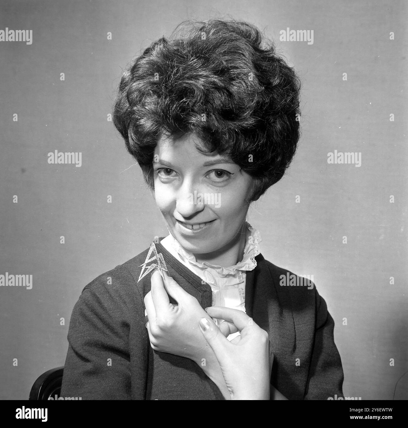 Jewellery historic archive hi-res stock photography and images - Alamy