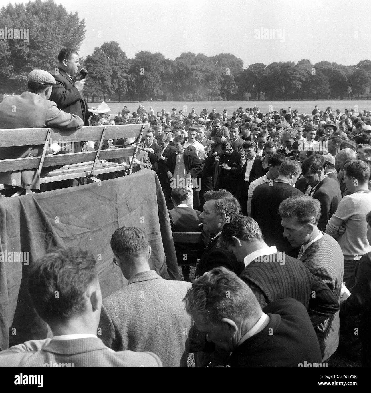 Historic rostrum Black and White Stock Photos & Images - Alamy