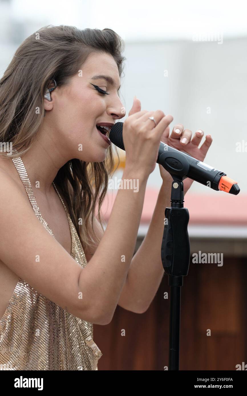 Singer Ana Guerra presents her latest album 'Sin Limites' at UMusic ...