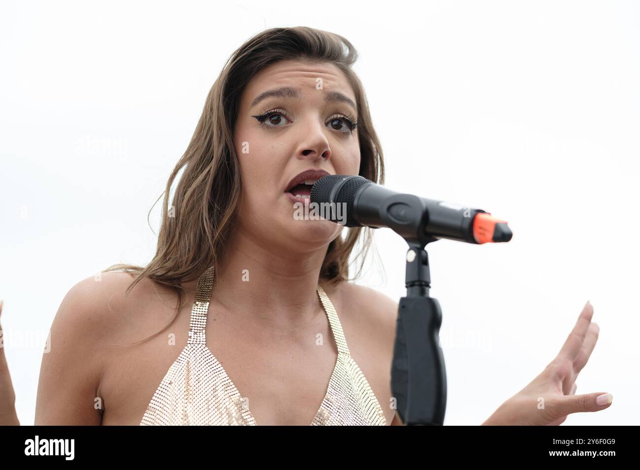 Singer Ana Guerra presents her latest album 'Sin Limites' at UMusic ...