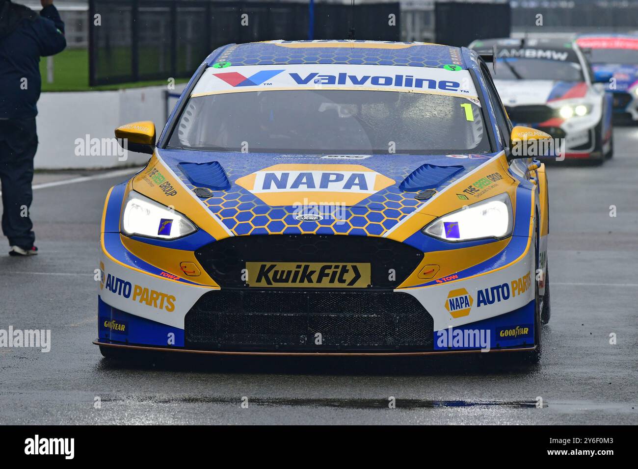 Ashley Sutton, Ford Focus ST, NAPA Racing UK, Run under very wet ...