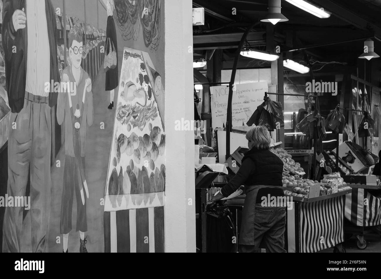 Paris art fair Black and White Stock Photos & Images - Alamy